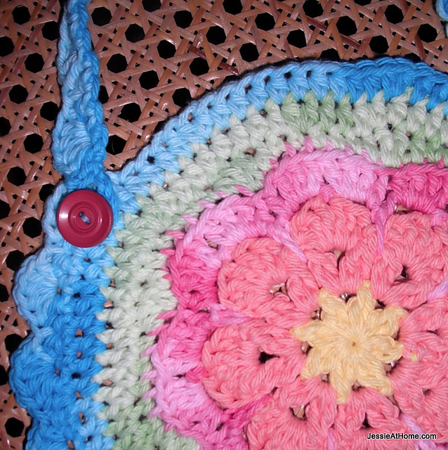 Ravelry: Flower Bib pattern by Jessie Rayot
