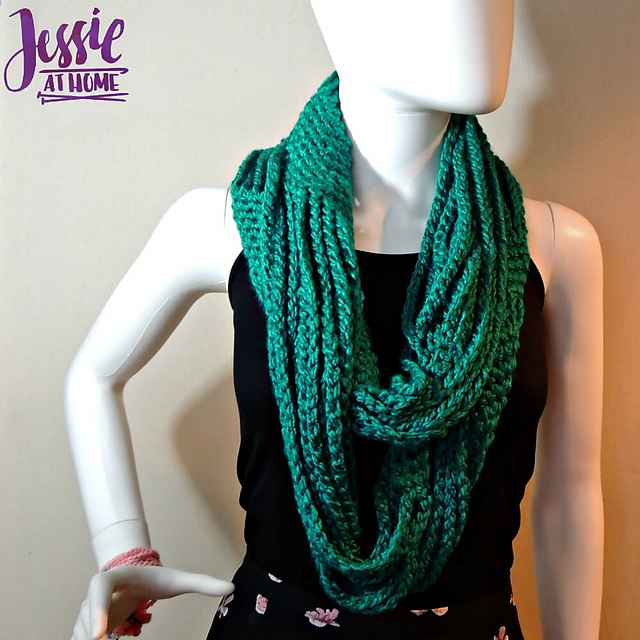 Ravelry: Chained to Infinity - Super Bulky Version pattern by Jessie Rayot