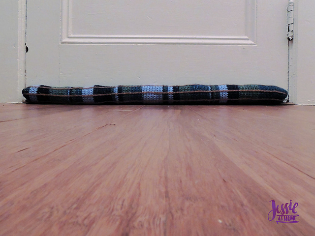 Ravelry: Doubled Draft Dodger pattern by Jessie Rayot