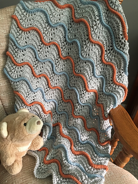 Ravelry: Tuck and Wave Baby Blanket pattern by Jackie Henderson