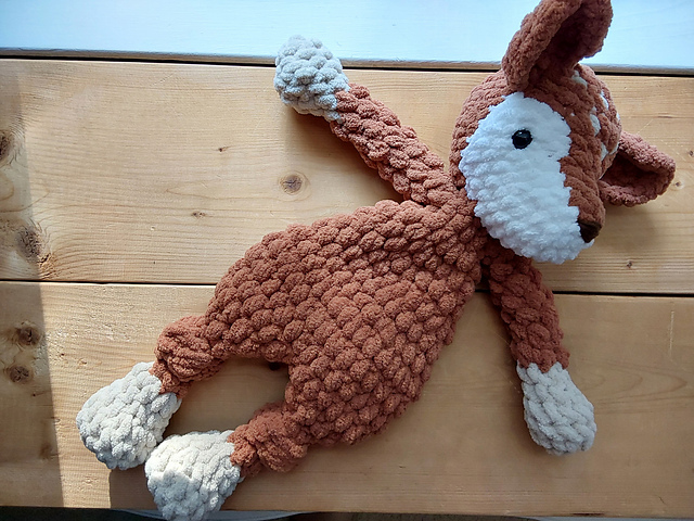 Ravelry: Flora Fawn pattern by Alyson Dratch and Lindsay McNutt