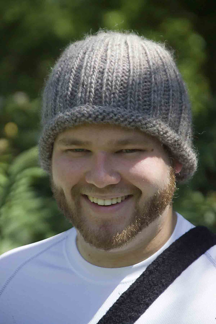 Ravelry: Icelandic Winter Cap pattern by Joanne Seiff