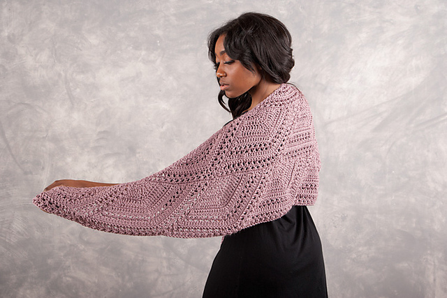 Ravelry: Closing Fans Shawl pattern by Ryan Hollist