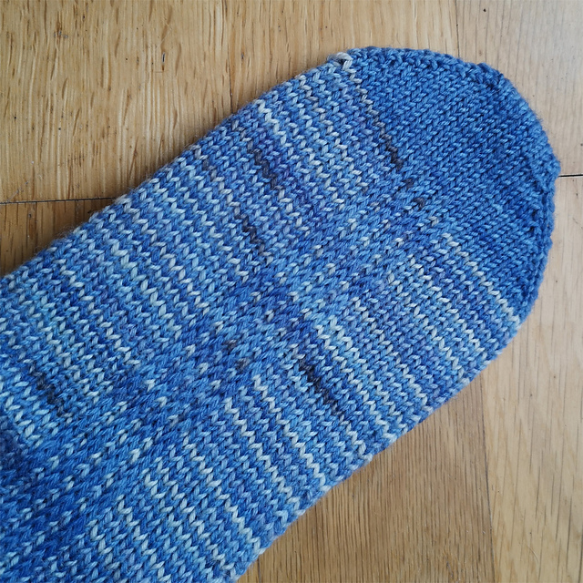 Ravelry: Rakt Spår pattern by Johanna Skoog Knudsen