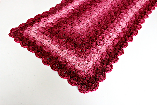 Ravelry: Shells Of One-Color Rectangle Blanket pattern by Jonna Martinez