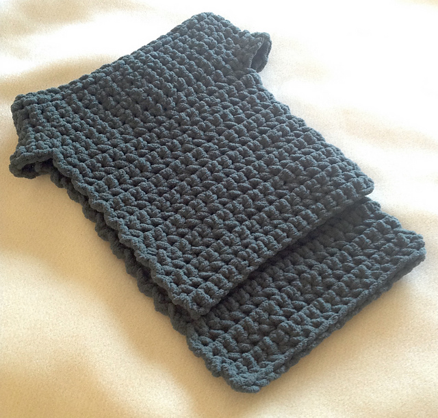 Ravelry: Men's Dickie pattern by Julie Bradford