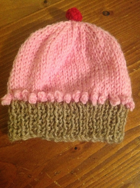 Ravelry: Cupcake Beanie pattern by The Knit Guru