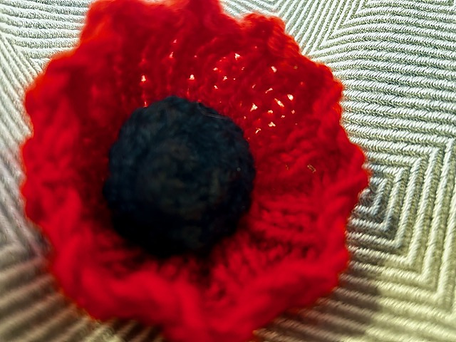 Ravelry: Remembrance Poppy pattern by The Knit Guru