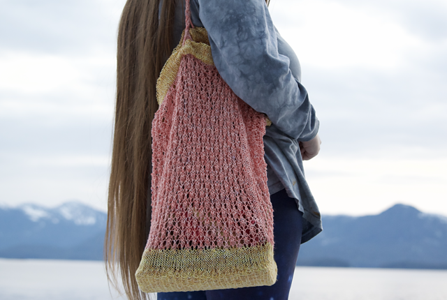 Ravelry: In the Bag pattern by Deborah Simon