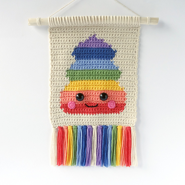 Ravelry: Wall hanging Rainbow Poop pattern by Yuliia Matiienko