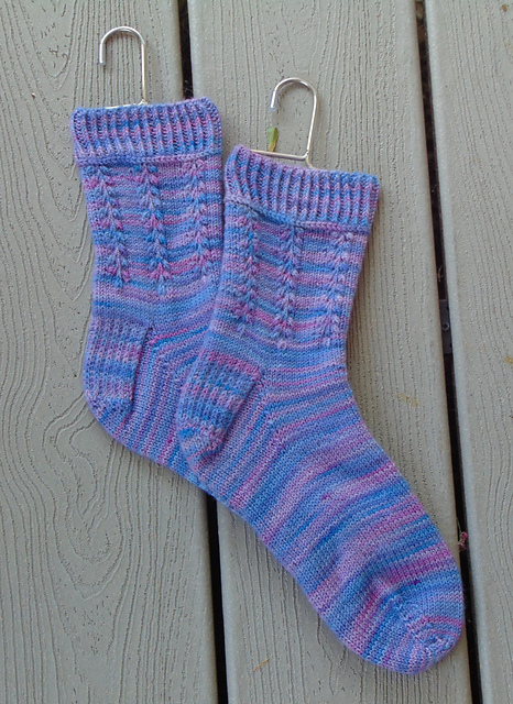 Ravelry: Prairie Fields Socks pattern by Julia Bittorf