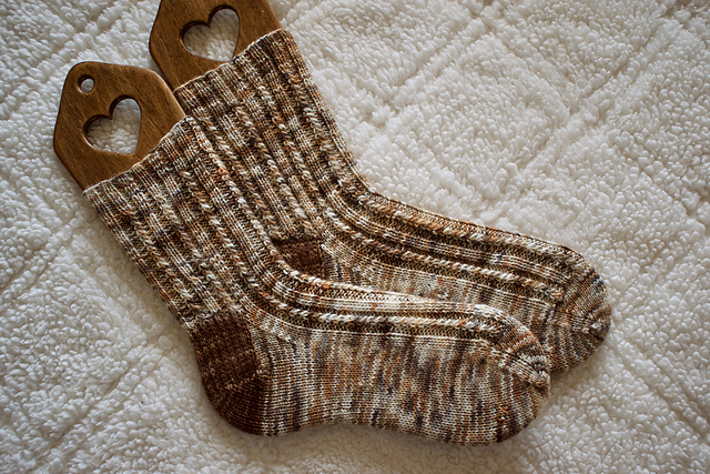 Ravelry: Suit and Tie Socks pattern by Twin Stitches Designs