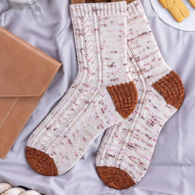 Ravelry: Gingerbread Latte Socks pattern by Twin Stitches Designs