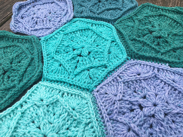 Ravelry: Hexaflower Motif pattern by Julie Yeager