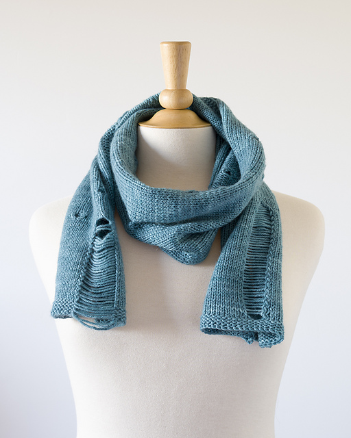 Ravelry: Ragged Scarf pattern by Annie Baker Designs