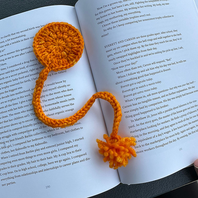Ravelry: Granny Circle Bookmark pattern by Erin Toews