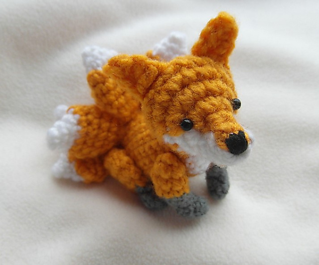 Ravelry: Kitsune, a nine-tailed fox pattern by Justyna Kacprzak