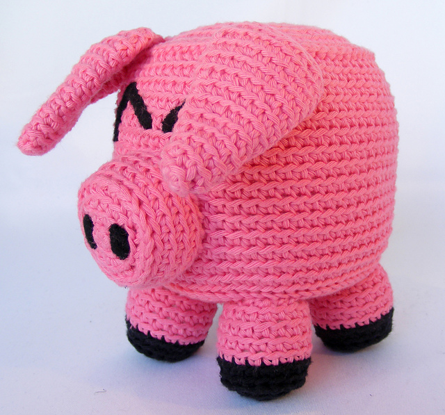 Ravelry: Cube Pig pattern by Skeins Away (Emma Field)