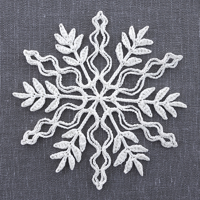 Ravelry: Black Walnut Snowflake pattern by Jessica Wifall