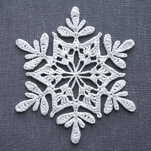 Ravelry: Adaptability Snowflake pattern by Jessica Wifall
