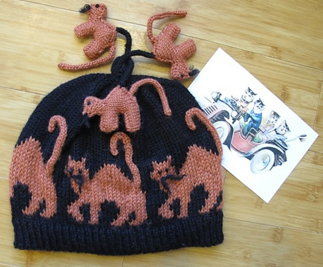 Ravelry: Cats on a Hat pattern by Susan Flanders