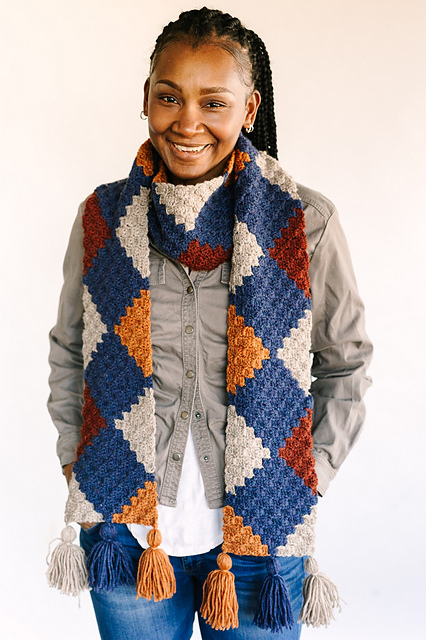 Ravelry: Delani Diamond C2C Scarf pattern by Heather C Gibbs (KCACO.UK)