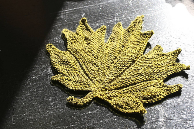 Ravelry: KCCknitntiggy's Decorative knitted maple Leaf