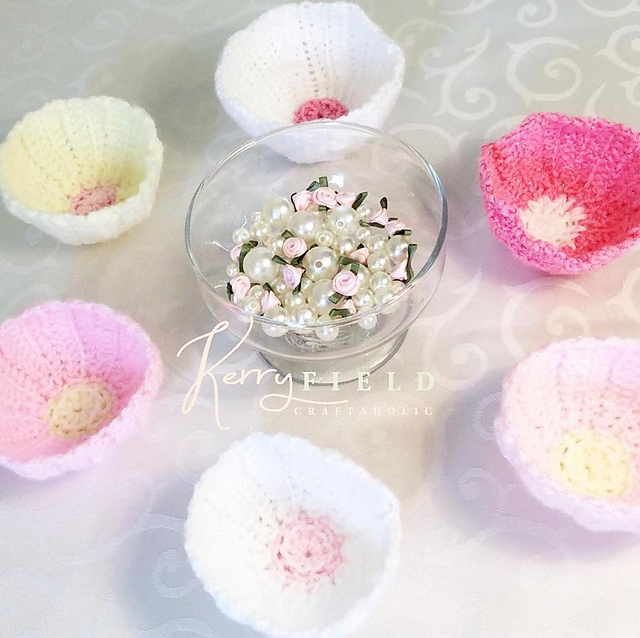 Ravelry: 3D Poppy pattern by Kerry Field Craftaholic