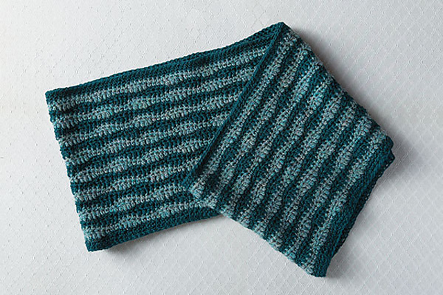 Ravelry: Seneca Cowl pattern by Tian Connaughton
