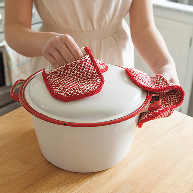 Ravelry: Pot Grabbers pattern by Kerin Dimeler-Laurence