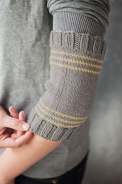 Ravelry: PICC Arm Band pattern by Knit Picks Design Team