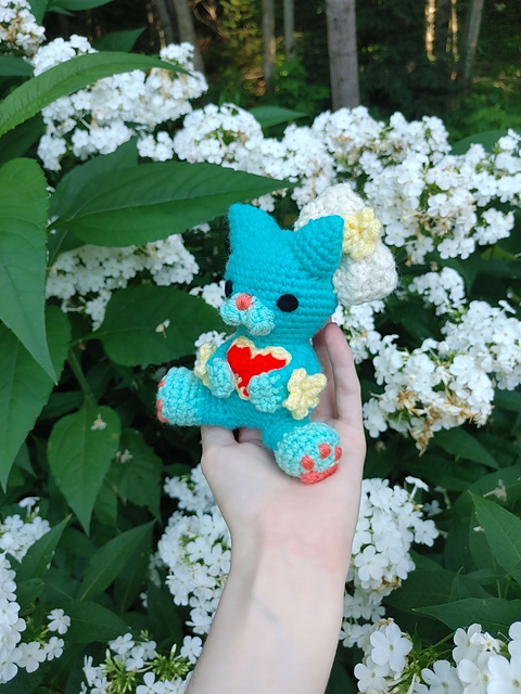 Ravelry: Lilith's Weapon Cat from Paladins pattern by Kakapo Crochet