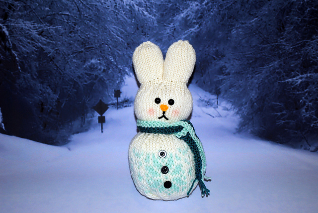 Ravelry: Snowbunny pattern by Kalliopi Aronis