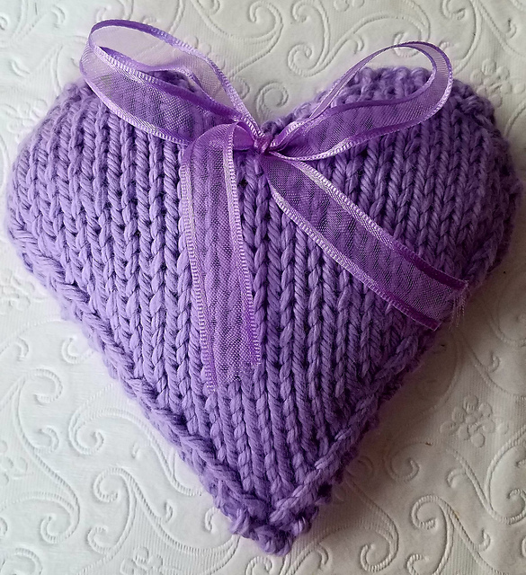 Ravelry: Lavender Heart Sachet pattern by Kara A. Lobdell