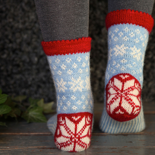 Ravelry: Catch a Falling Star pattern by Sofia Capelle