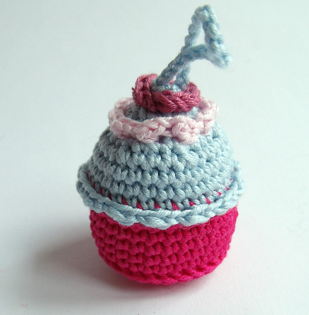 Ravelry: Basic Cupcake pattern by Lucia Förthmann