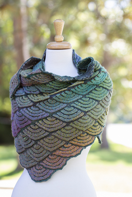 Ravelry: Karenzeph's Dragon Wing Shawl