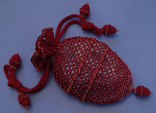 Ravelry: Beaded mesh bag pattern by Kathryn White