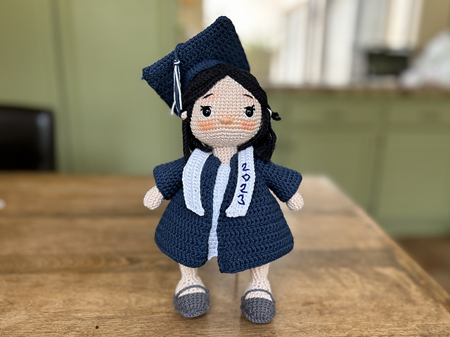 Ravelry: Crochet graduation amigurumi doll pattern by Kate Sequeira