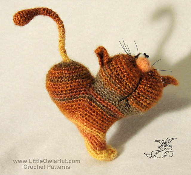 Ravelry: 028 Cat Heart ValentinCat pattern by LittleOwlsHut
