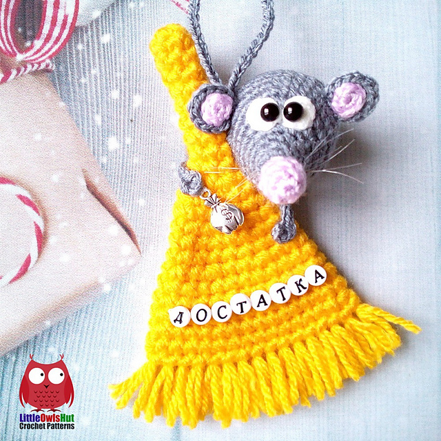 Ravelry: 226 Rat or Mouse on a Broom pattern by LittleOwlsHut