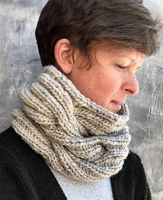 Ravelry: Onding pattern by Larisa Demos