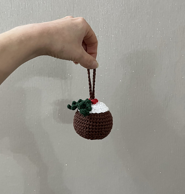 Ravelry: Christmas Pudding Decoration pattern by Katy Walley