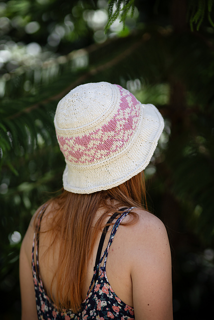 Ravelry: Queen of hearts bucket hat pattern by Katherine Smart