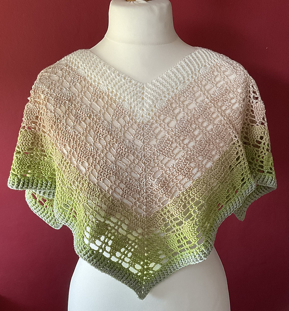 Ravelry: Plaza Shoulder Cover pattern by Kathryn Middleton
