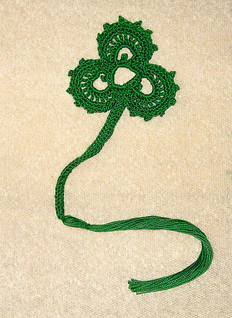 Ravelry: Shamrock pattern by Dot Drake