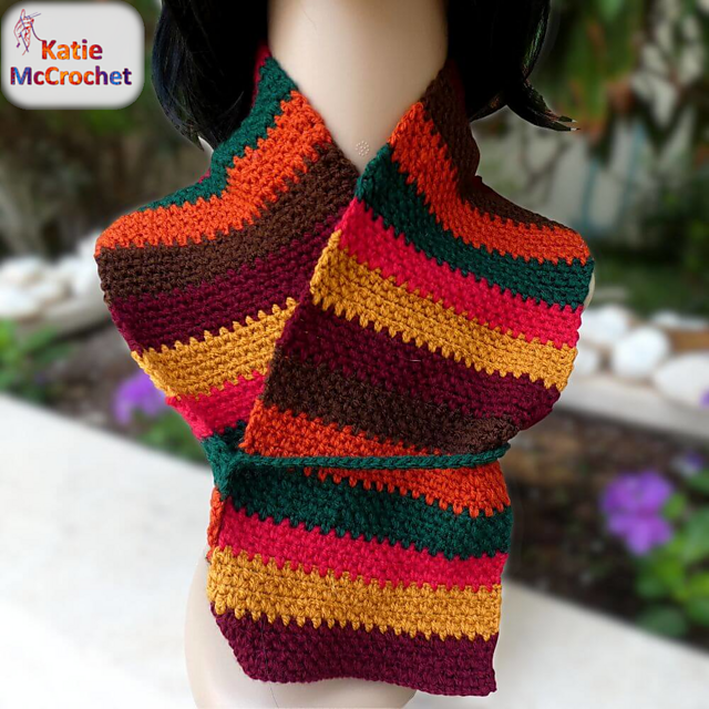 Ravelry: 6 Stripes Short Scarf pattern by Katie McCrochet