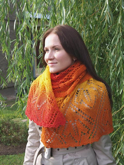 Ravelry: Maple Leaves Scarf pattern by Katrin Kolnes