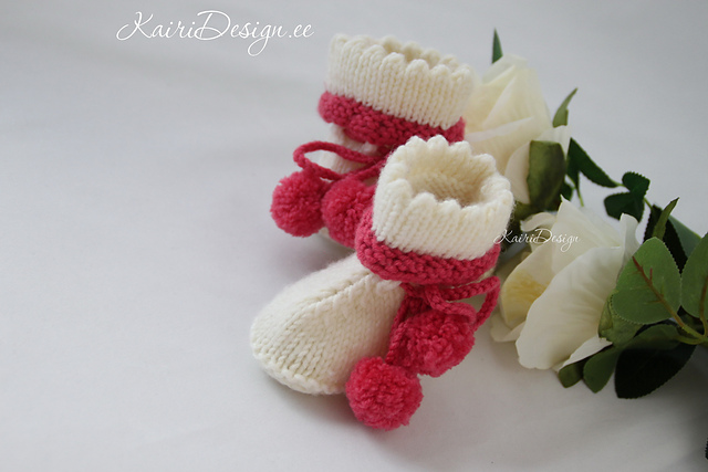 Ravelry: Easy booties pattern by Kairi Molder