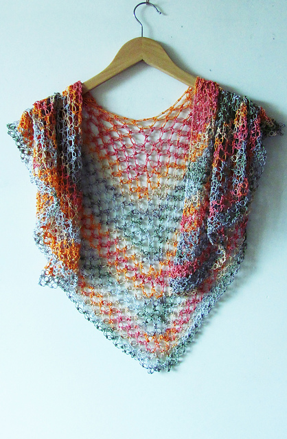 Ravelry: Katyanovikova's Lover's knot shawl